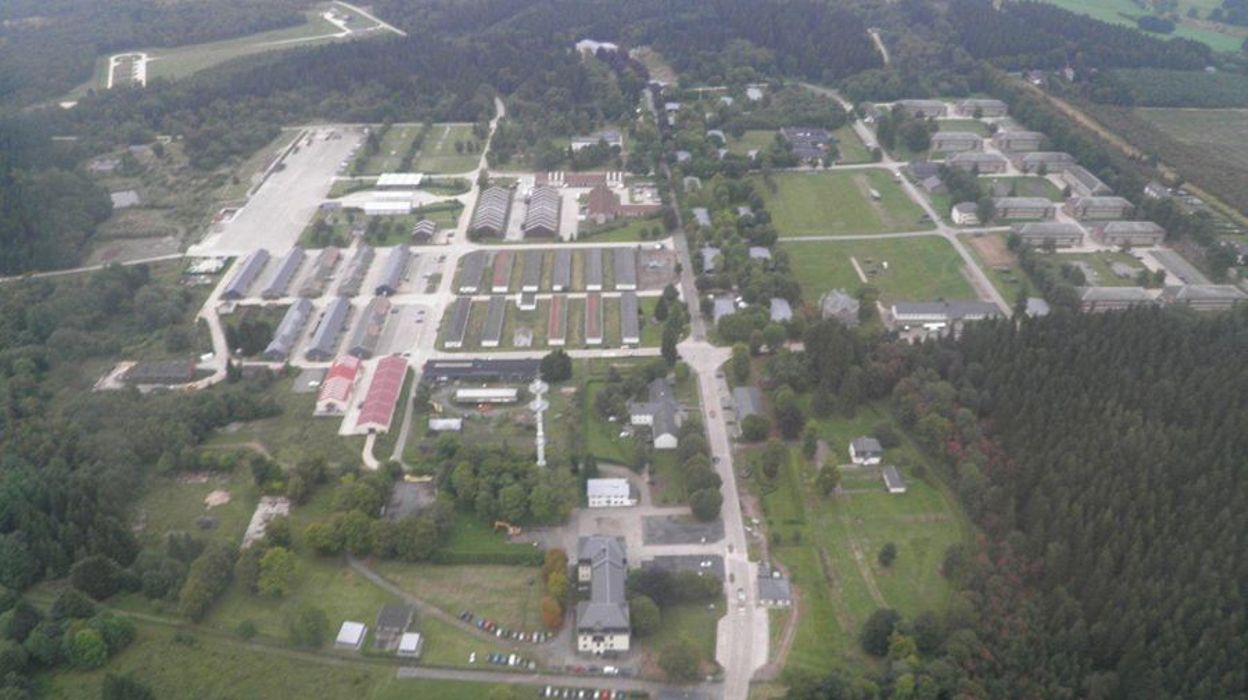 Bataille des Ardennes: cérémonie du souvenir au camp militaire d'Elsenborn