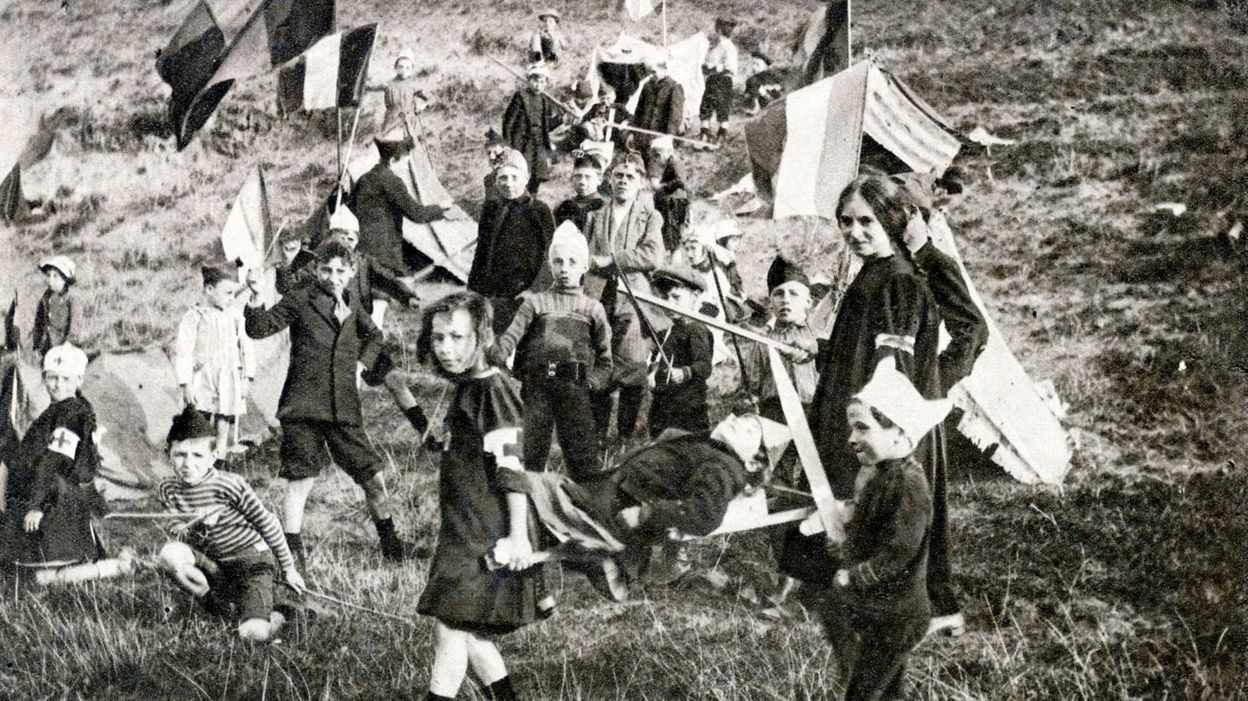 The image of children during wartime: between protection and propaganda ...