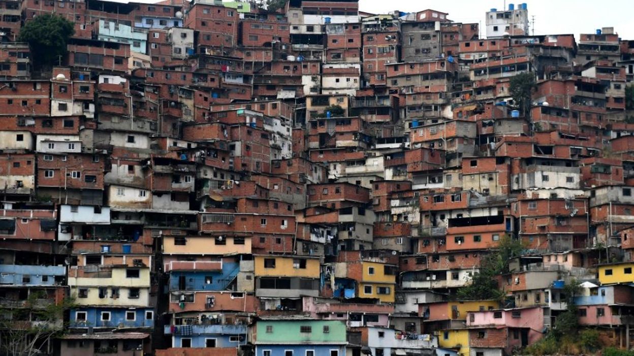 The impossible fight against the coronavirus in the slums of Latin ...