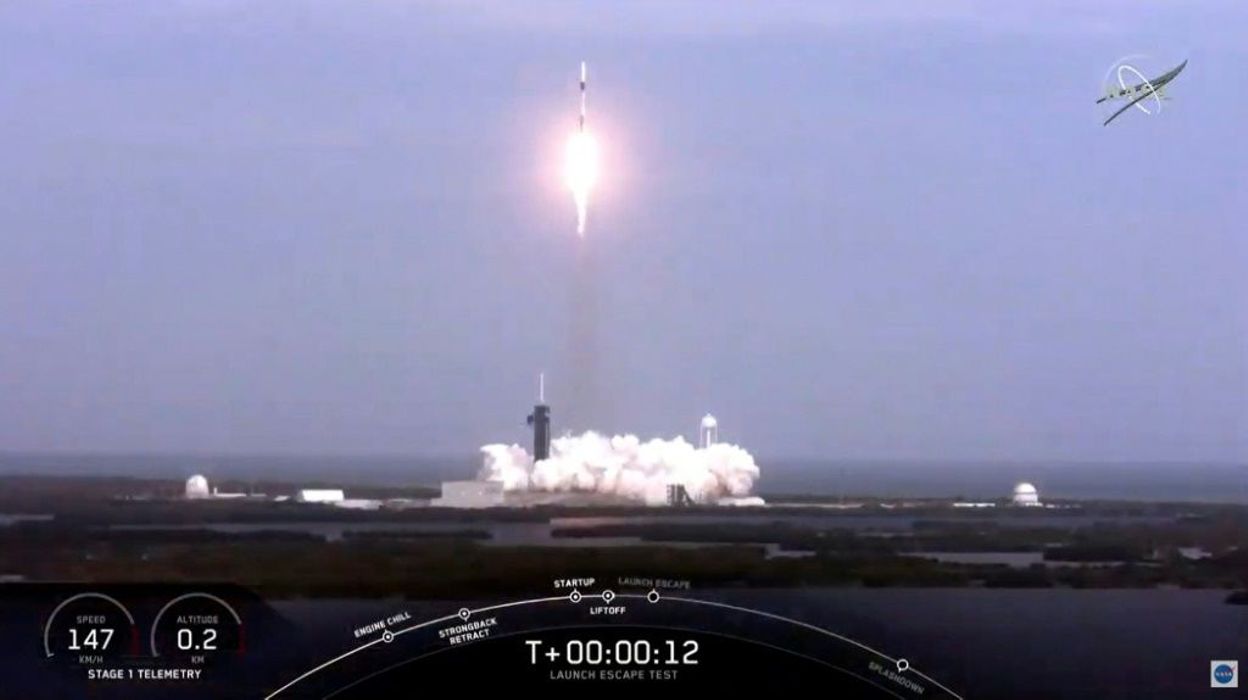 Ultime Test Réussi Pour Spacex Avant Le Lancement Dastronautes De La Nasa