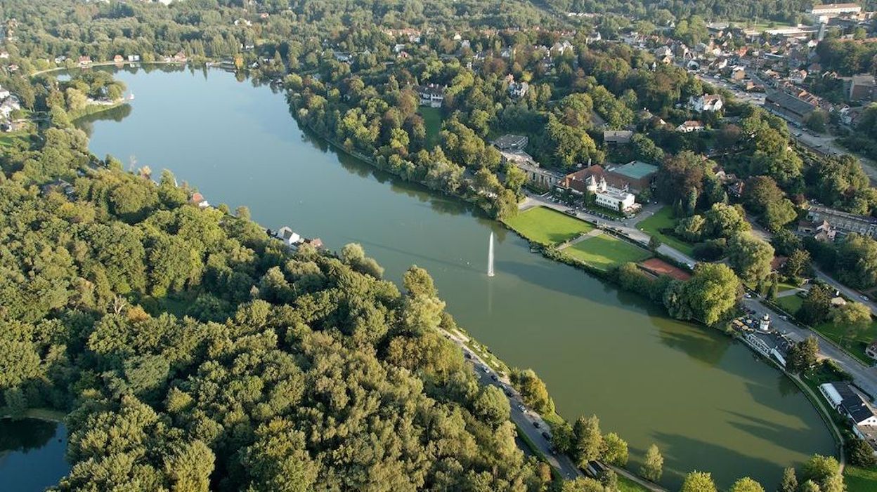 Balade romantique sur le lac de Genval, à seulement 20 min de Bruxelles
