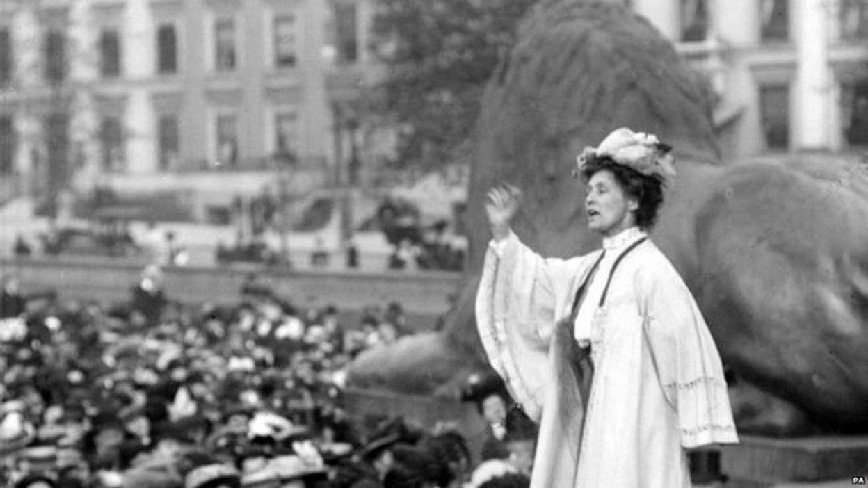 Histoire des mouvements féministes
