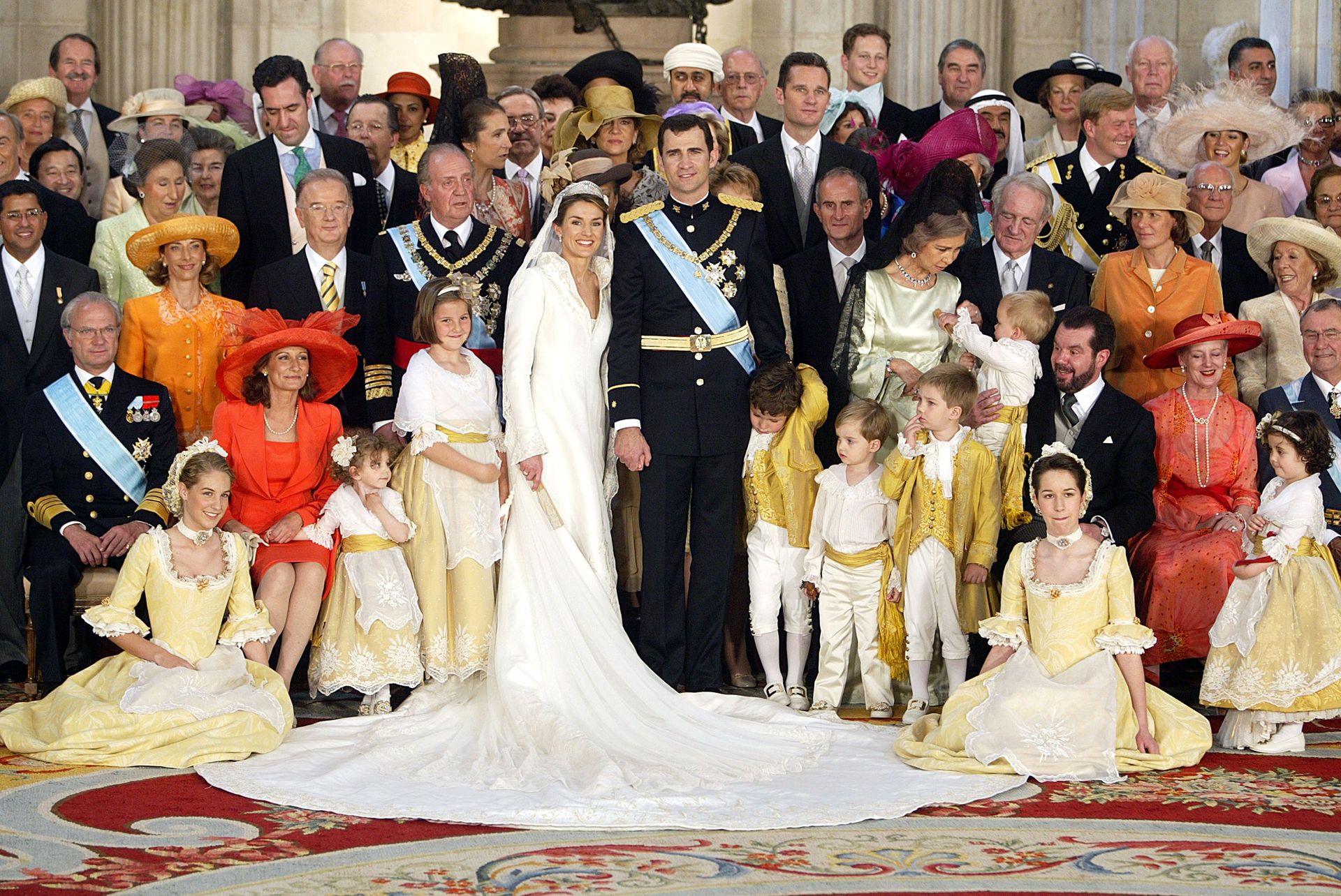 Felipe et Letizia, les nouveaux jeunes souverains d'Espagne Felipe et Letizia, les nouveaux jeunes souverains d'Espagne