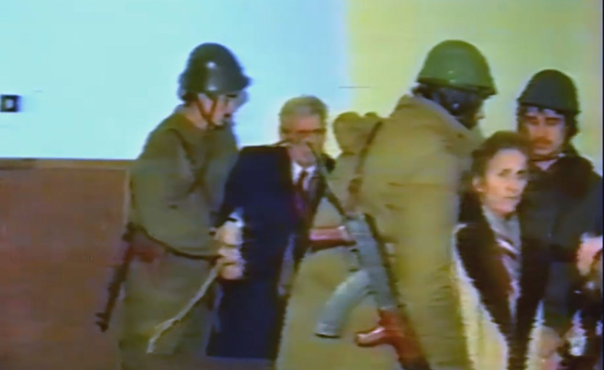 Il y a 30 ans, le procès et l'exécution de Ceausescu marquent le ...