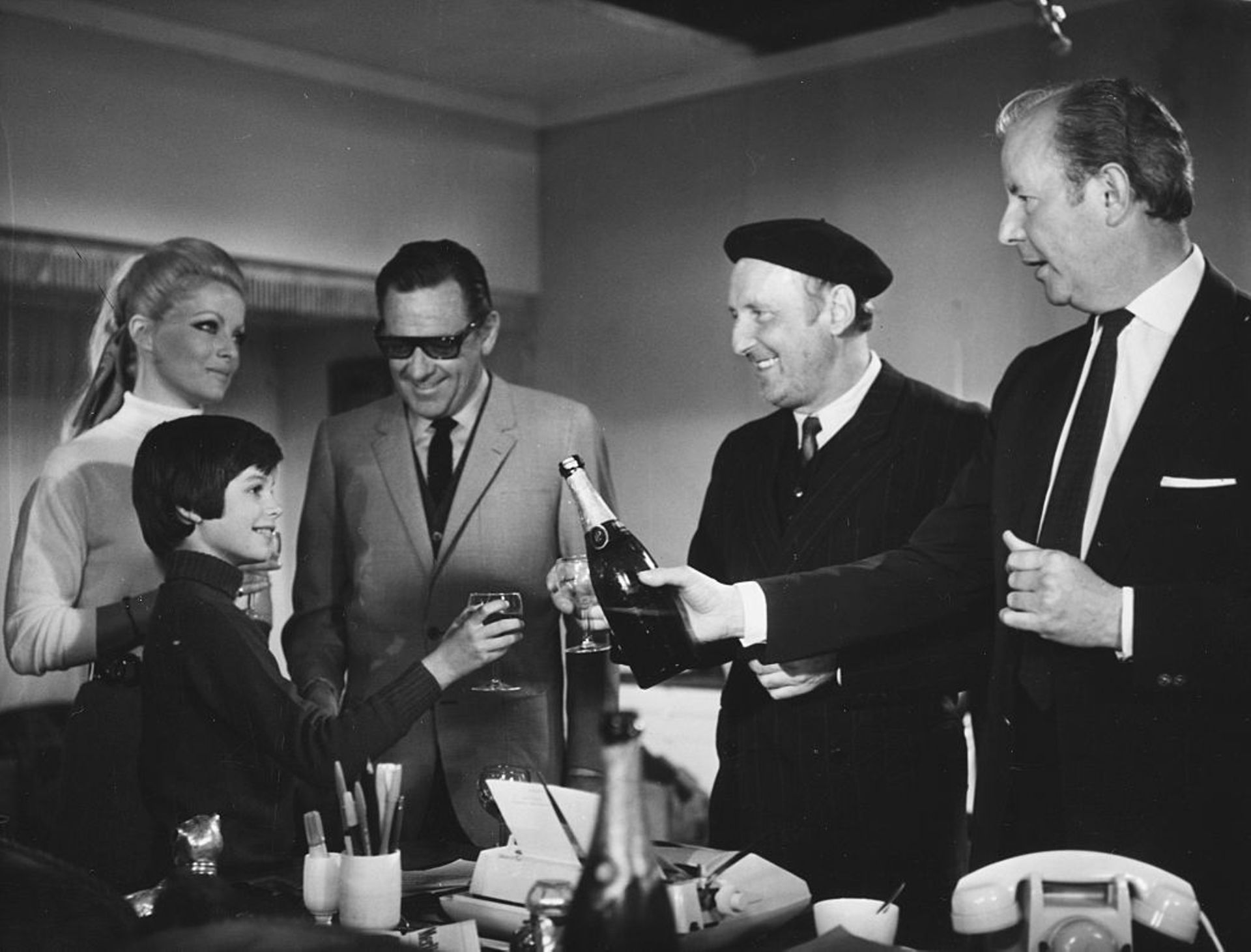 Bourvil dans tous ses états : sa vie en 14 épisodes