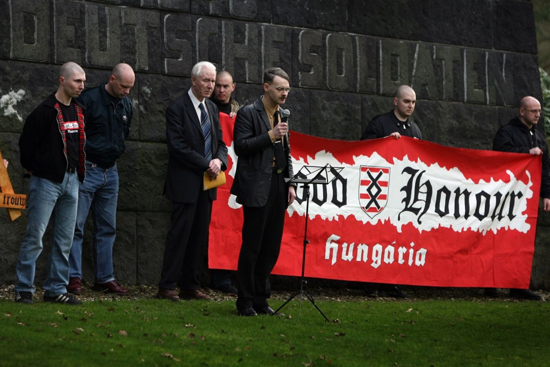 Blood and Honour attire 150 néo-nazis à Arendonk