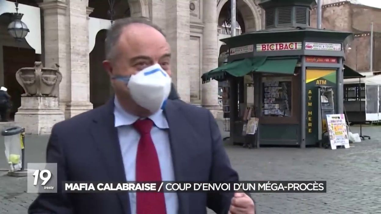 La police italienne interpelle 49 membres présumés de la mafia ...