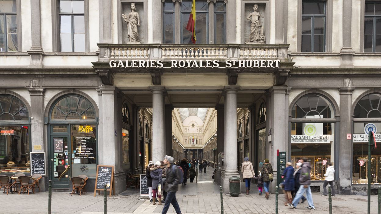 Les Galeries Royales St-Hubert en lumière - RTBF Actus