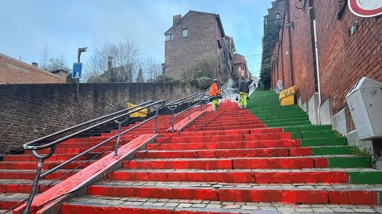 Les escaliers de Bueren, à Liège, repeints aux couleurs de la Palestine ...