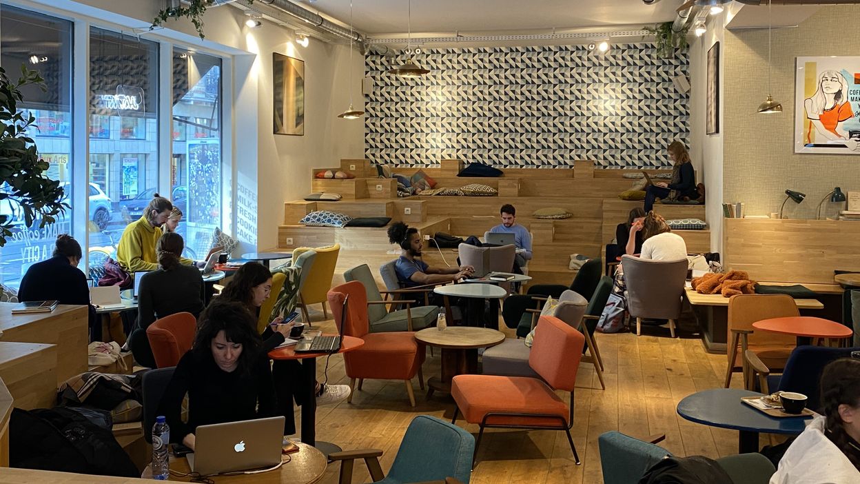 Des cafés prennent des mesures contre des clients qui les utilisent ...