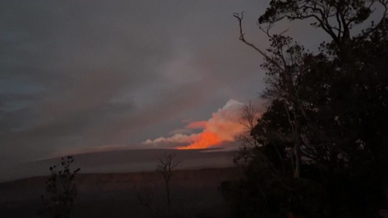 Le plus gros volcan actif du monde est en éruption à Hawaï - RTBF Actus