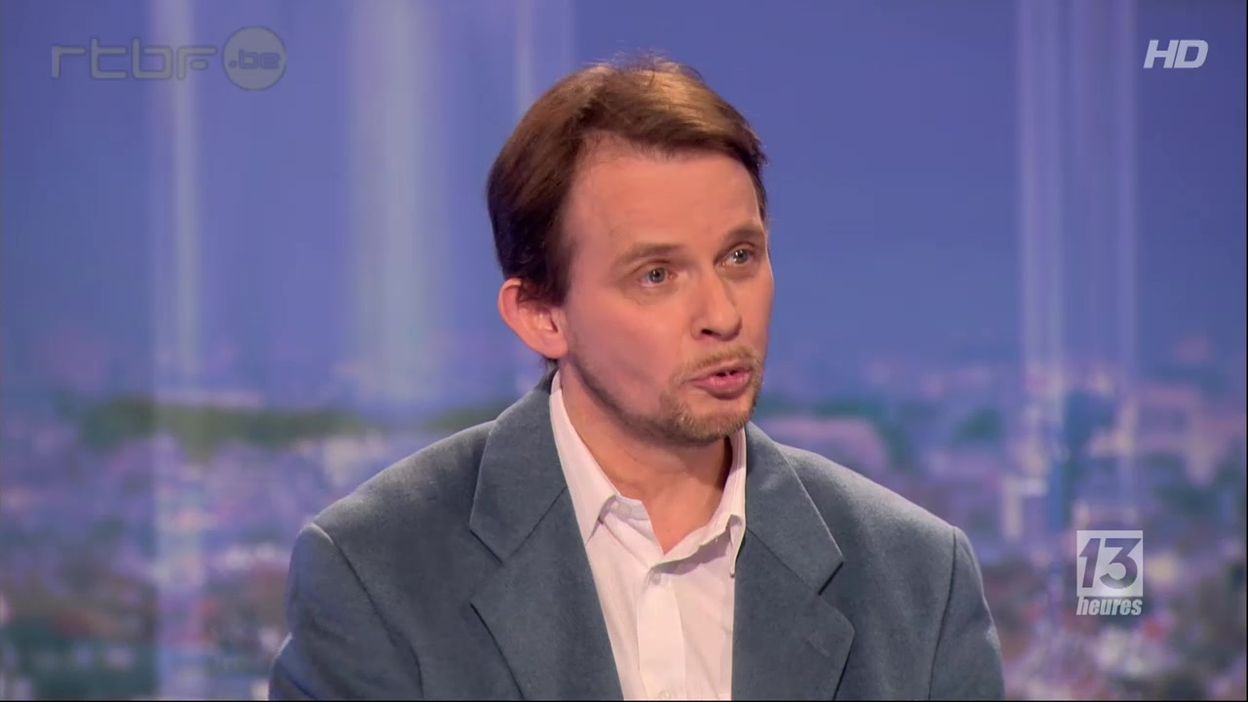 V. Decroly présente Vega, 'pour un changement radical de la société ...