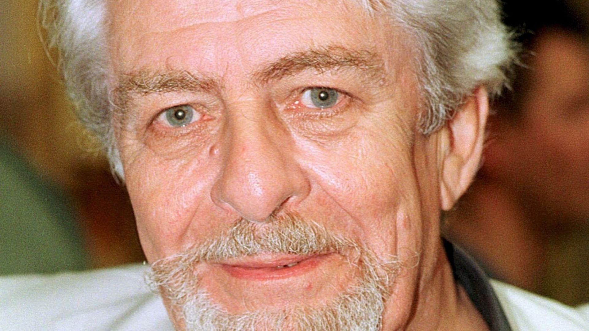 Archive : Jean Roba en 2001 - l'interview de Pascal Goffaux - Auvio