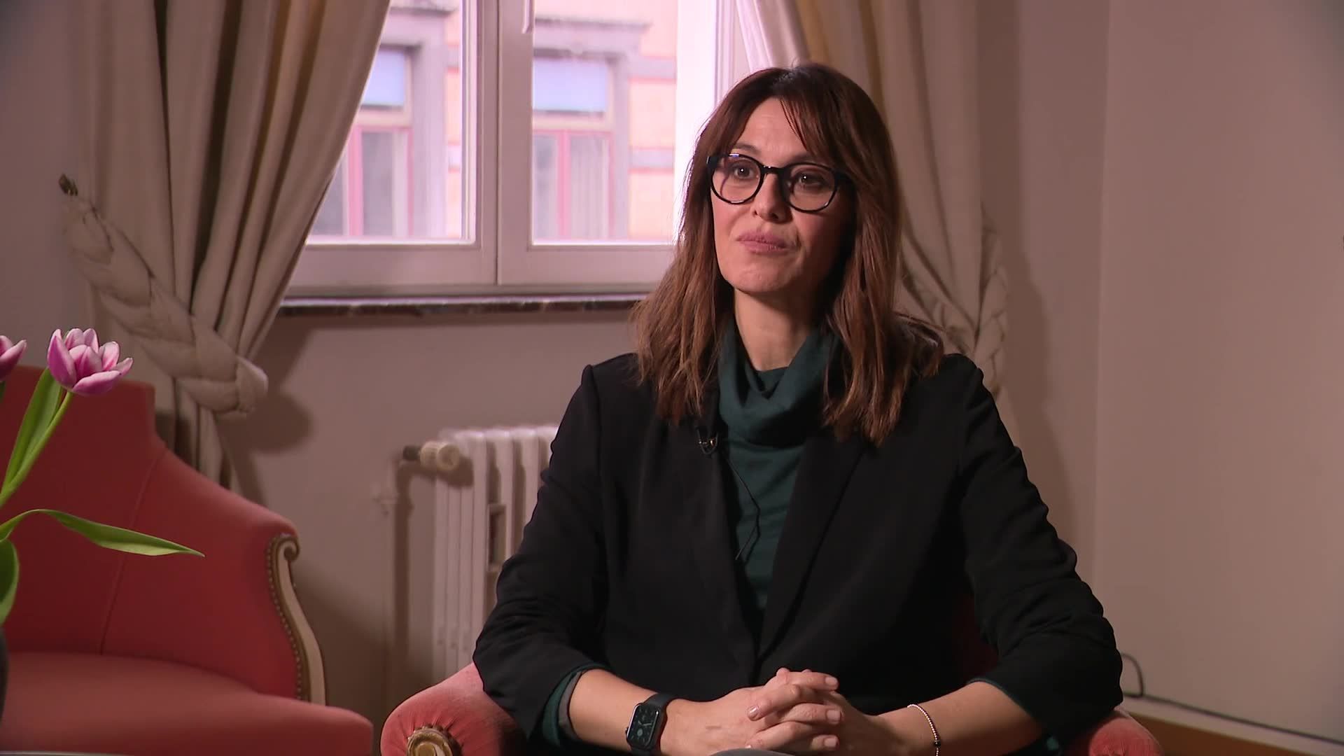 L'interview de Paola Cortellesi - 1e partie - L'interview de Pascal Bustamante - Auvio