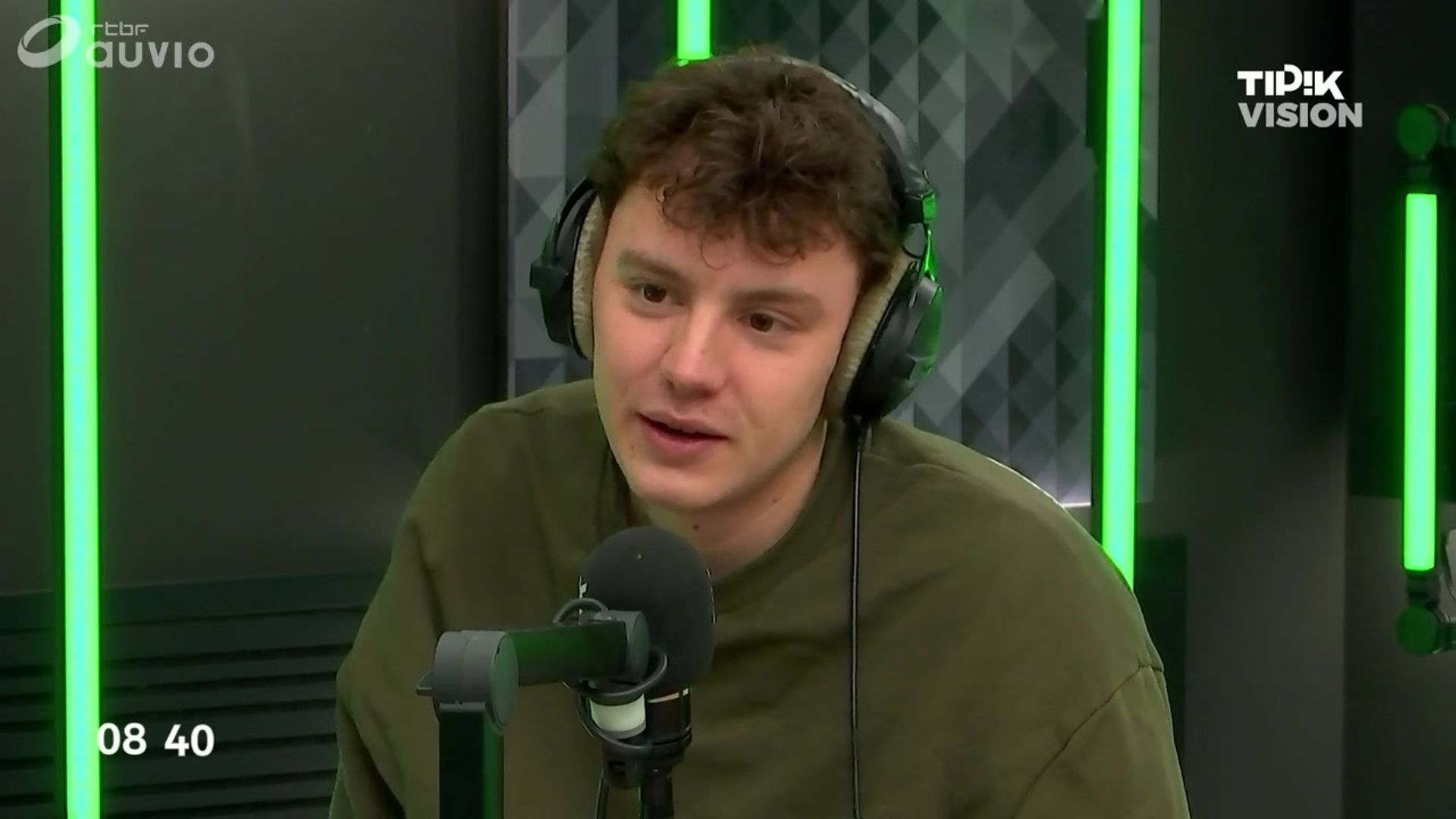 Nikoz s'est fait arnaquer sur Vinted - La chronique de Nikoz - Auvio