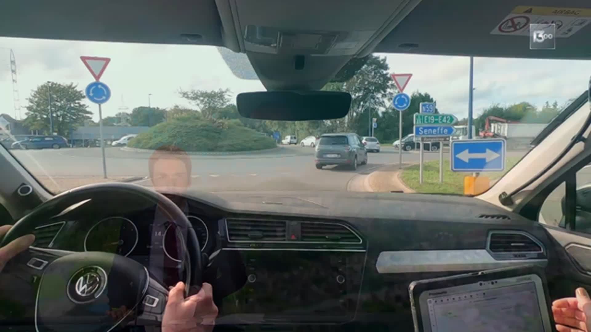 Au volant : ni GSM, ni sandwich, ni chien - - Auvio