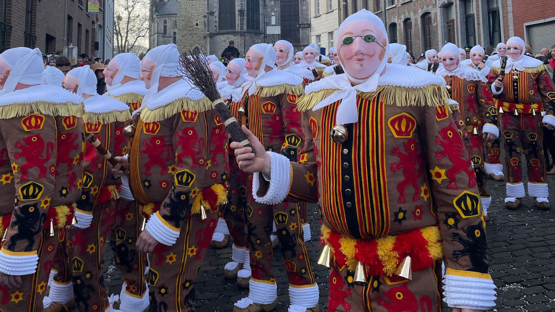 Au cœur du Carnaval de Binche avec Hainaut matin - Hainaut Matin - Auvio