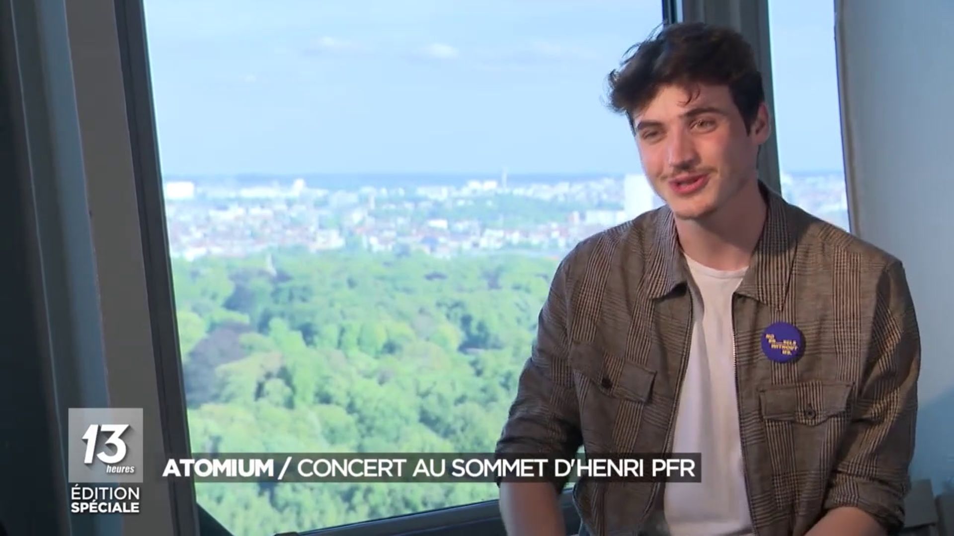 Atomium: concert au sommet d Henri PFR - - Auvio