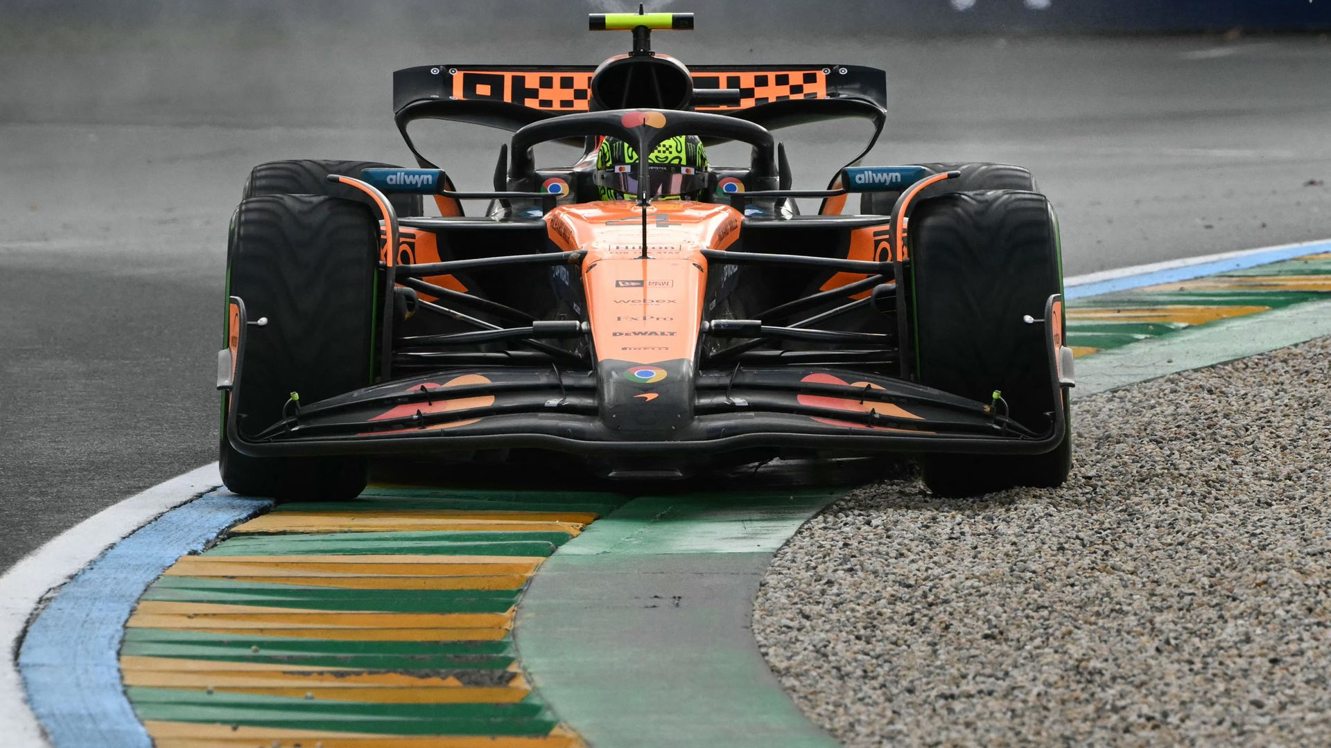 F1 Australie – L’échange lunaire entre Charles Leclerc et son ingénieur ...