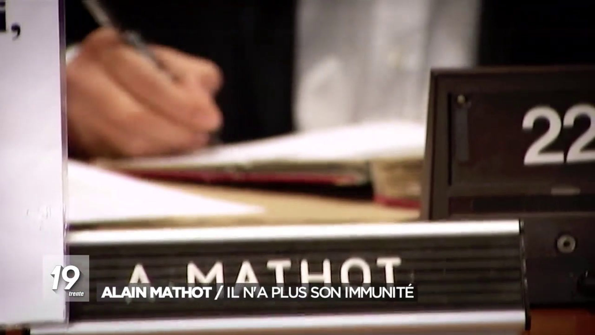 Alain Mathot : retour sur son immunité parlementaire - - Auvio