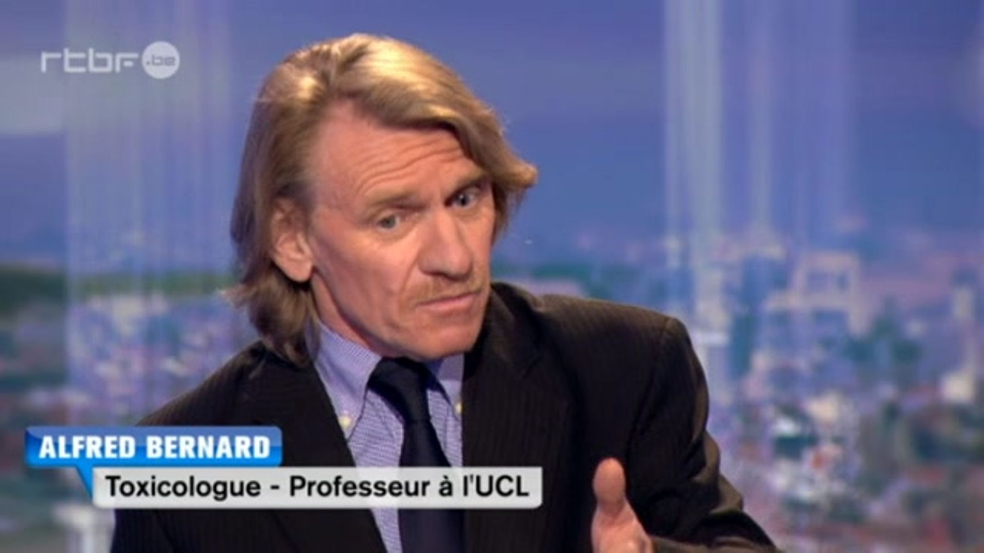 Alfred Bernard invité du JT de 13h (partie 1) - - Auvio