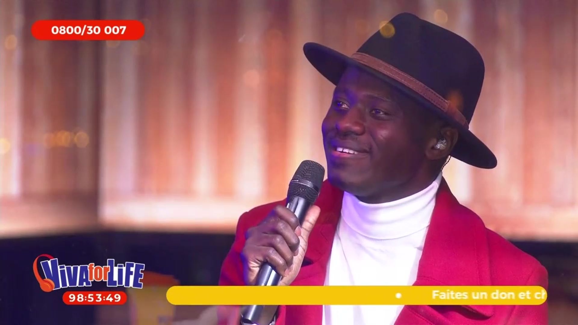 Le showcase ensoleillé de Cephaz pour Viva for Life - RTBF Actus