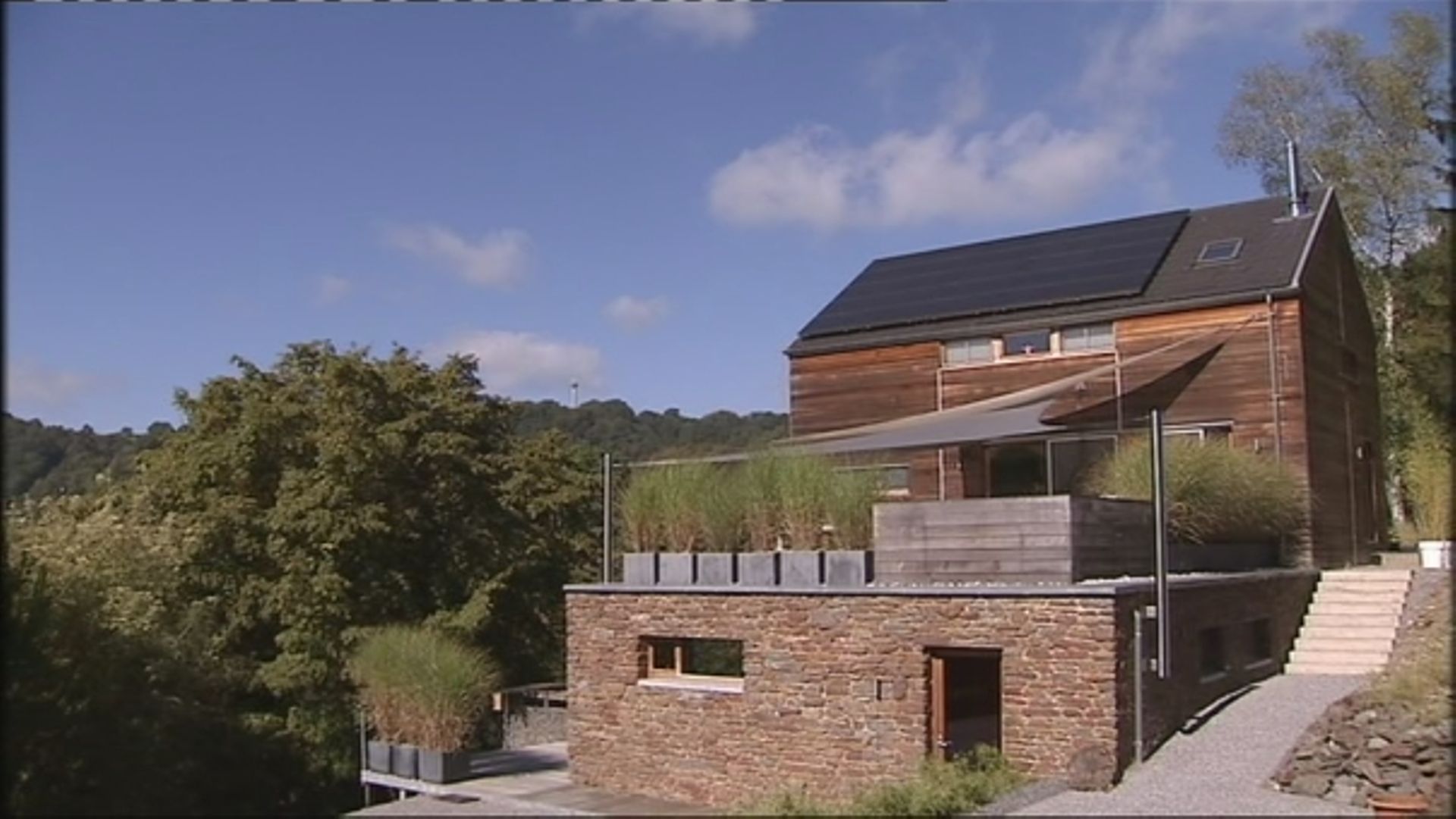 Un jardin terrasse conçu par Frédéric Lomré - Extrait de l'émission ...