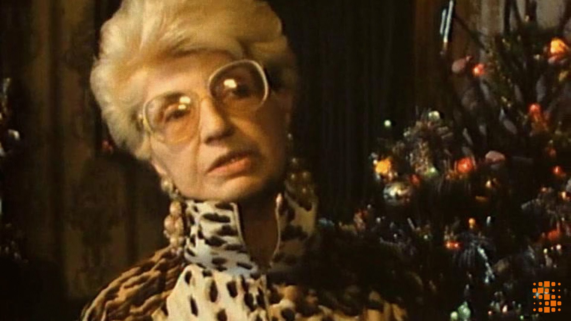 STRIP-TEASE - Un Noël chez Donny - Auvio