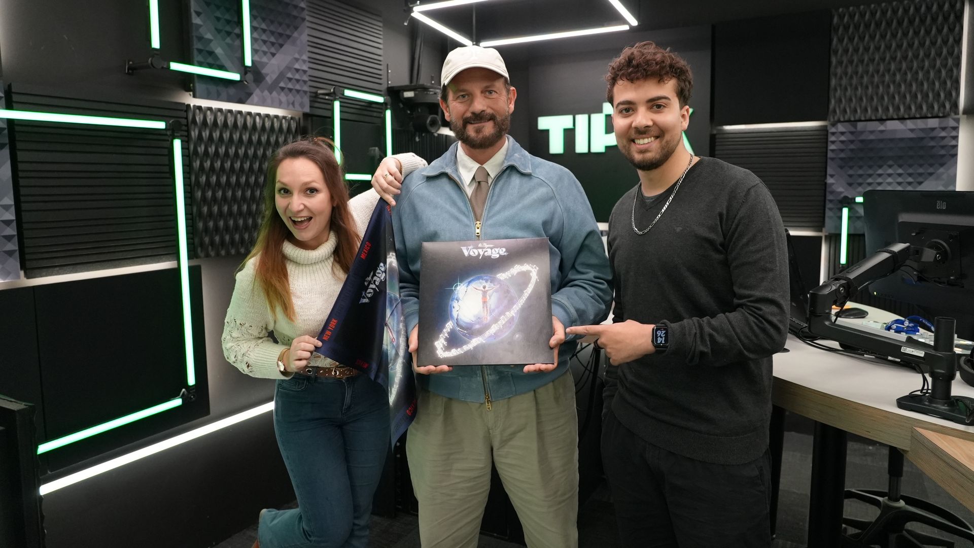 The Magician était chez Samy et Lou pour présenter son album "Voyage" - Les Invités de Tipik - Auvio