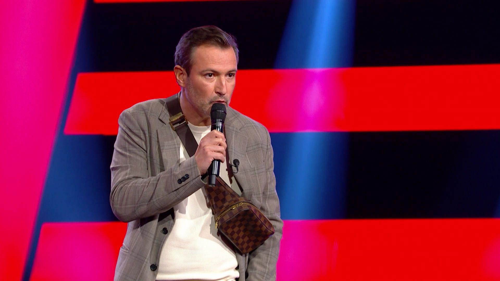 Revivez les meilleures séquences de Fabrizio dans cette saison 9 du ...