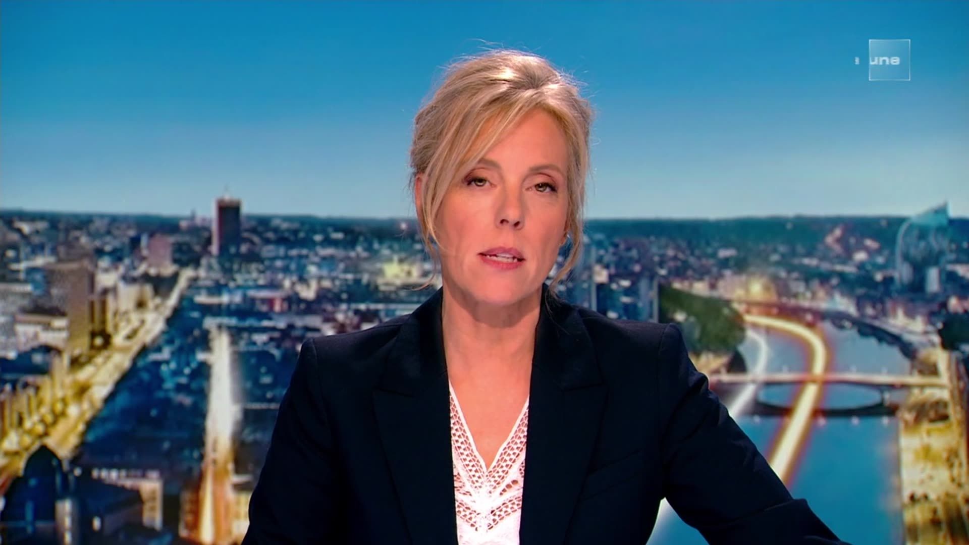 Bruxelles / Le drapeau suédois hissé au siège de lOTAN - - Auvio