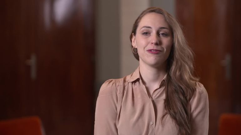 Portrait de la mezzo-soprano Floriane Hasler, 4e lauréate du Concours ...